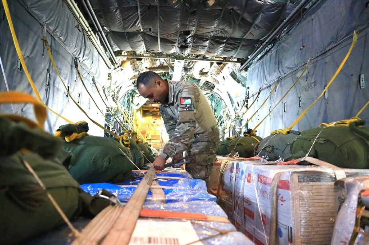 JAF delivers aid through new airdrops with international participation ...