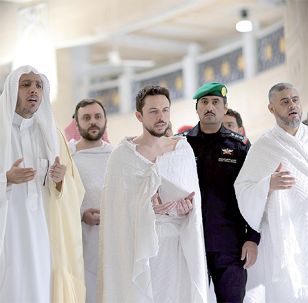 Crown Prince performs Umra | Jordan Times