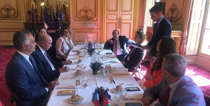 Fayez, French senators talk ties, region | Jordan Times