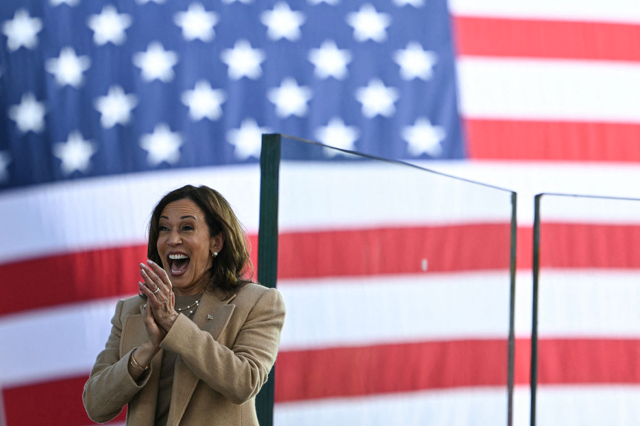 Harris, Trump go toe to toe in frenzied final campaign weekend | Jordan ...